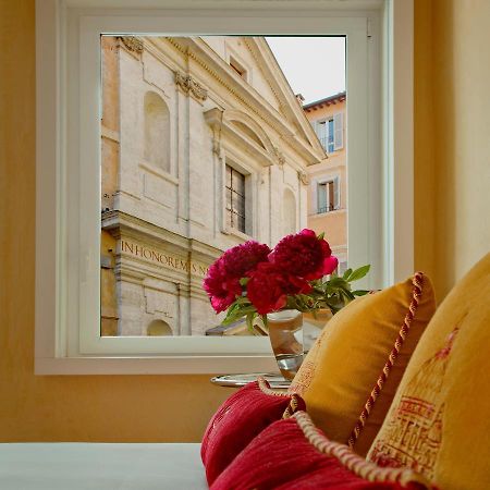 Bio Hotel Raphael - Relais & Chateaux Rome: 5 star Hotel with a Minimum ...