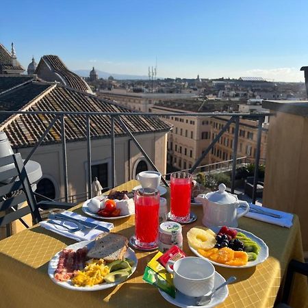 Navona Queen Rooftop Rome: 2 star Hotel with a Minimum Price 745.623 ...