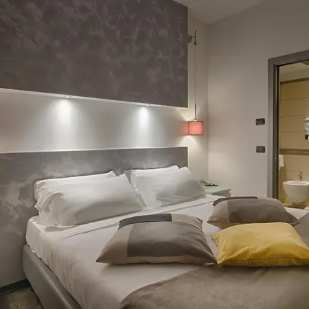 Hotel Raganelli Rome: 4 star Hotel with a Minimum Price 133.284 ...