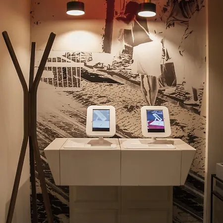 Room007 Select Via Veneto Rome: 4 star Hotel with a Minimum Price 307. ...